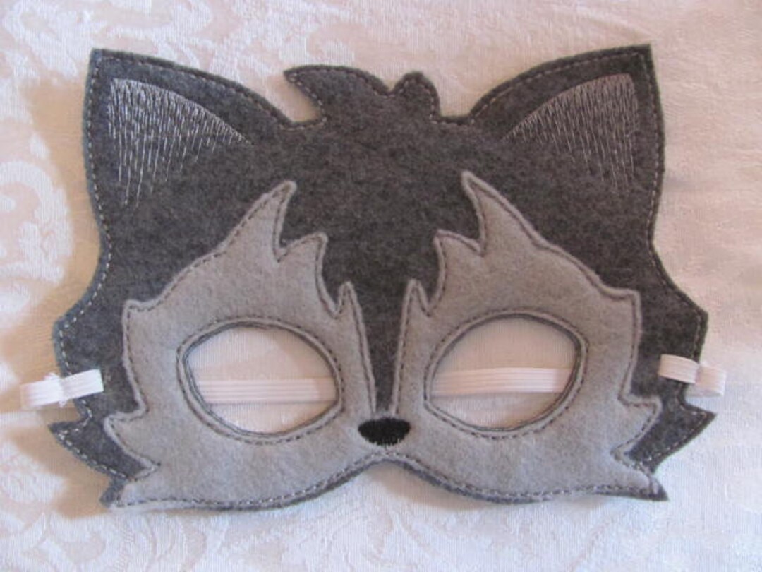 Gray Wolf Felt Party Mask - Gray Wolf Photo Prop - Gray Wolf Party ...