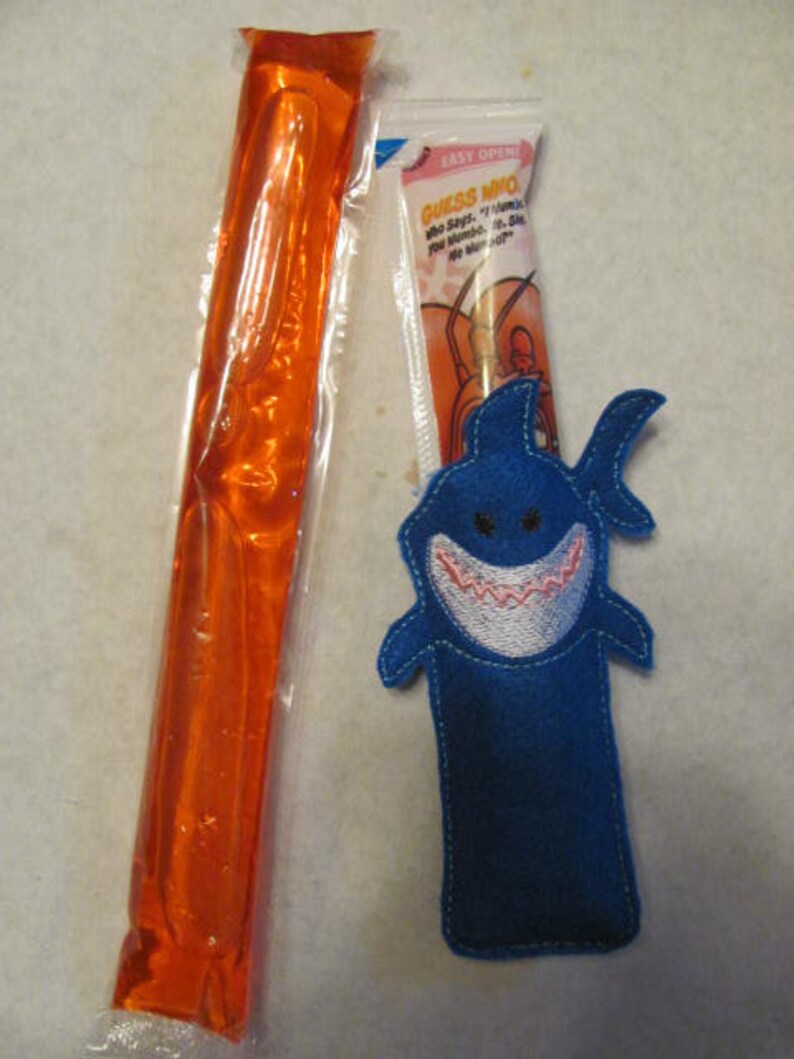 Shark Ice Pop Holder - Shark Freeze Pop Holder - Shark Yogurt Tube ...