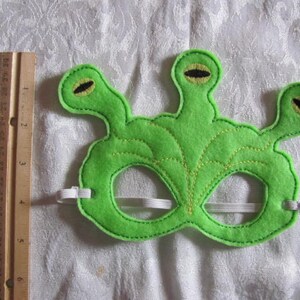 Alien Party Masks- Lime Green Alien Photo Prop - Felt Mask - Pretend ...