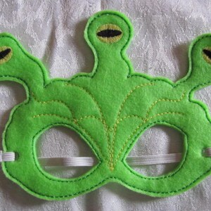 Alien Party Masks- Lime Green Alien Photo Prop - Felt Mask - Pretend ...