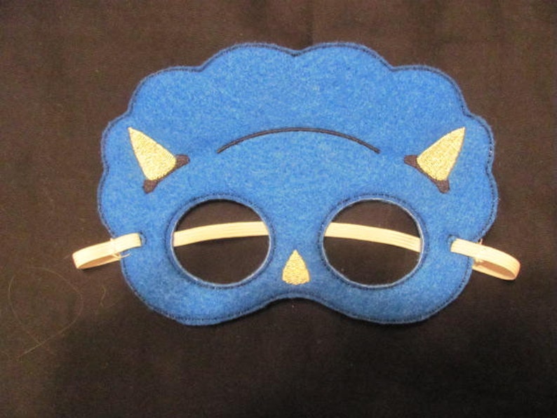 Triceratops in Blue Party Masks- Dinosaur Photo Prop - 2 Sizes ...