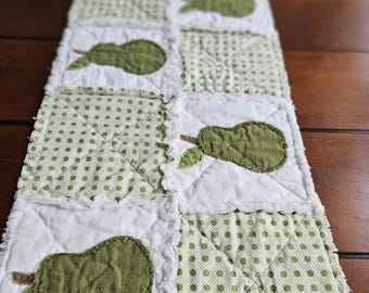 Strawberry Table Runner, Rag Quilt Table Runner, Spring Decor, Table ...