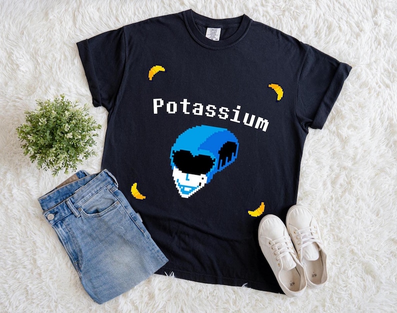 Deltarune Queen Meme T-shirt, Potassium Banana T-shirt Meme, Video Game ...
