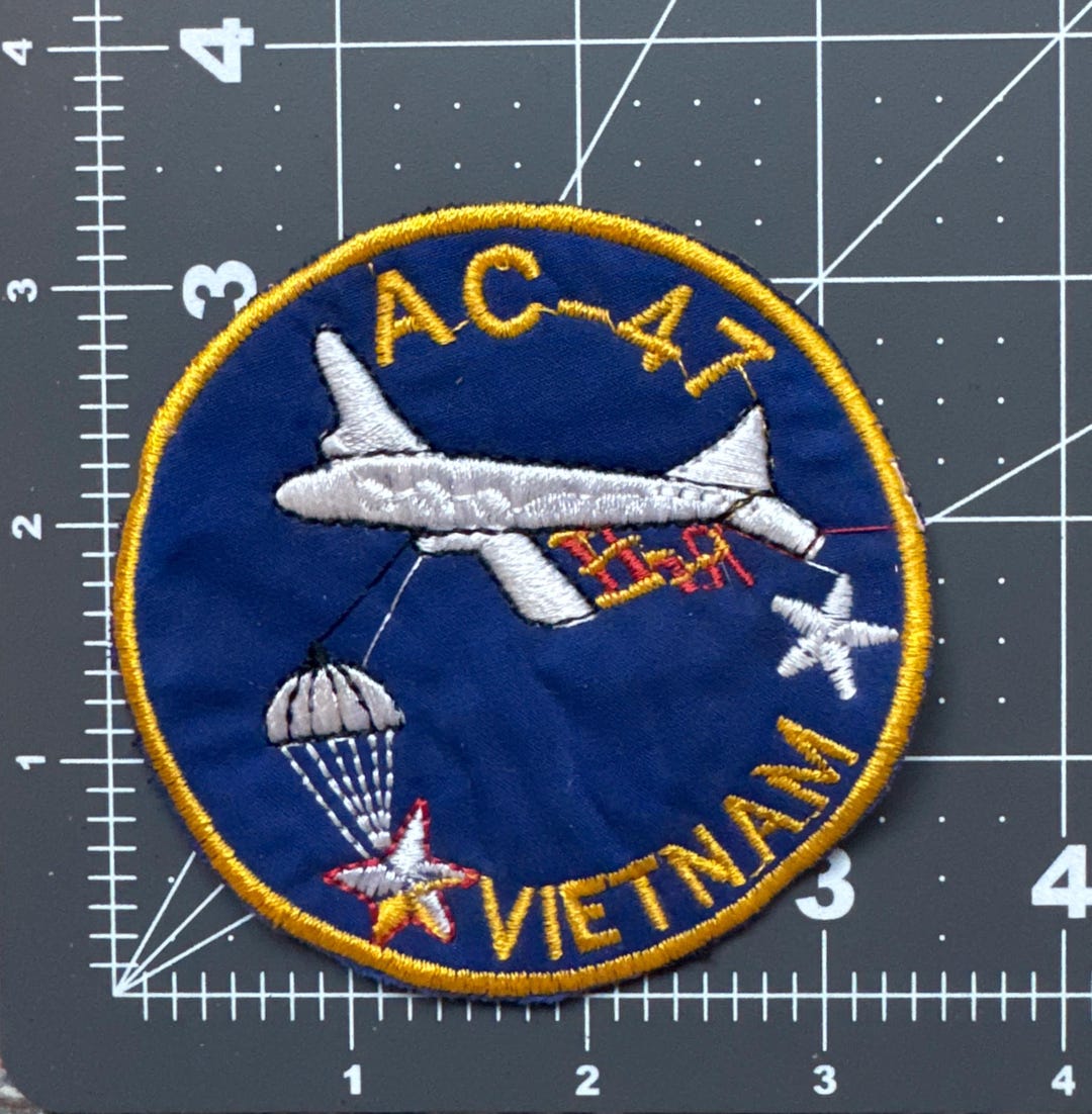 AC- 47 Spooky Gunship - USAF - Puff the Magic Dragon - Vietnam War ...