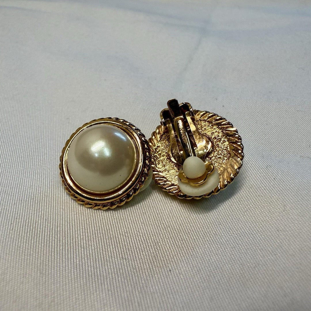 Vintage Carolee Gold Tone Faux Pearl Clip on Earrings Classic Round ...