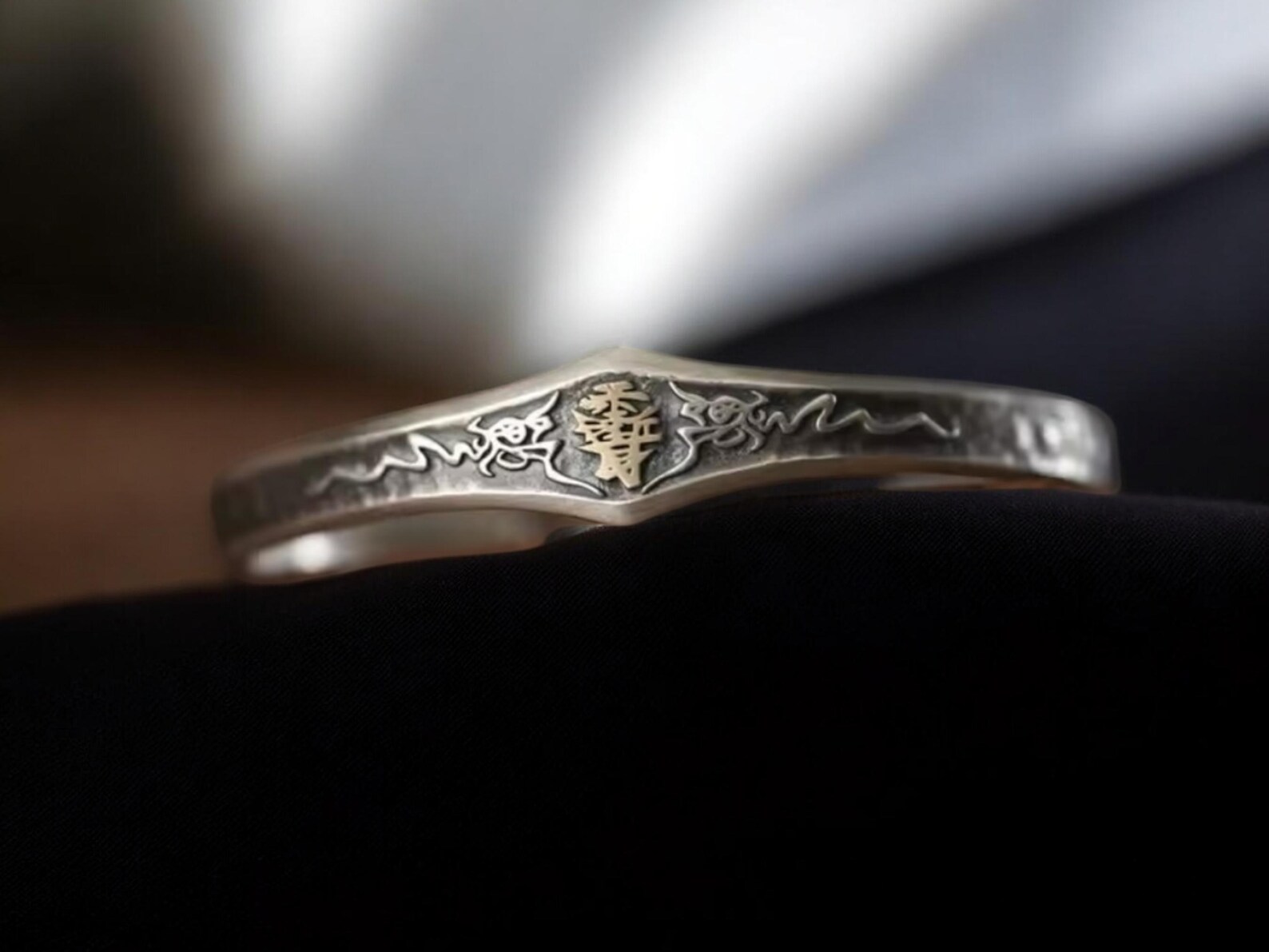 Male Bracelet With Crape Myrtle Mountain Immortal Pattern | Handcrafted ...