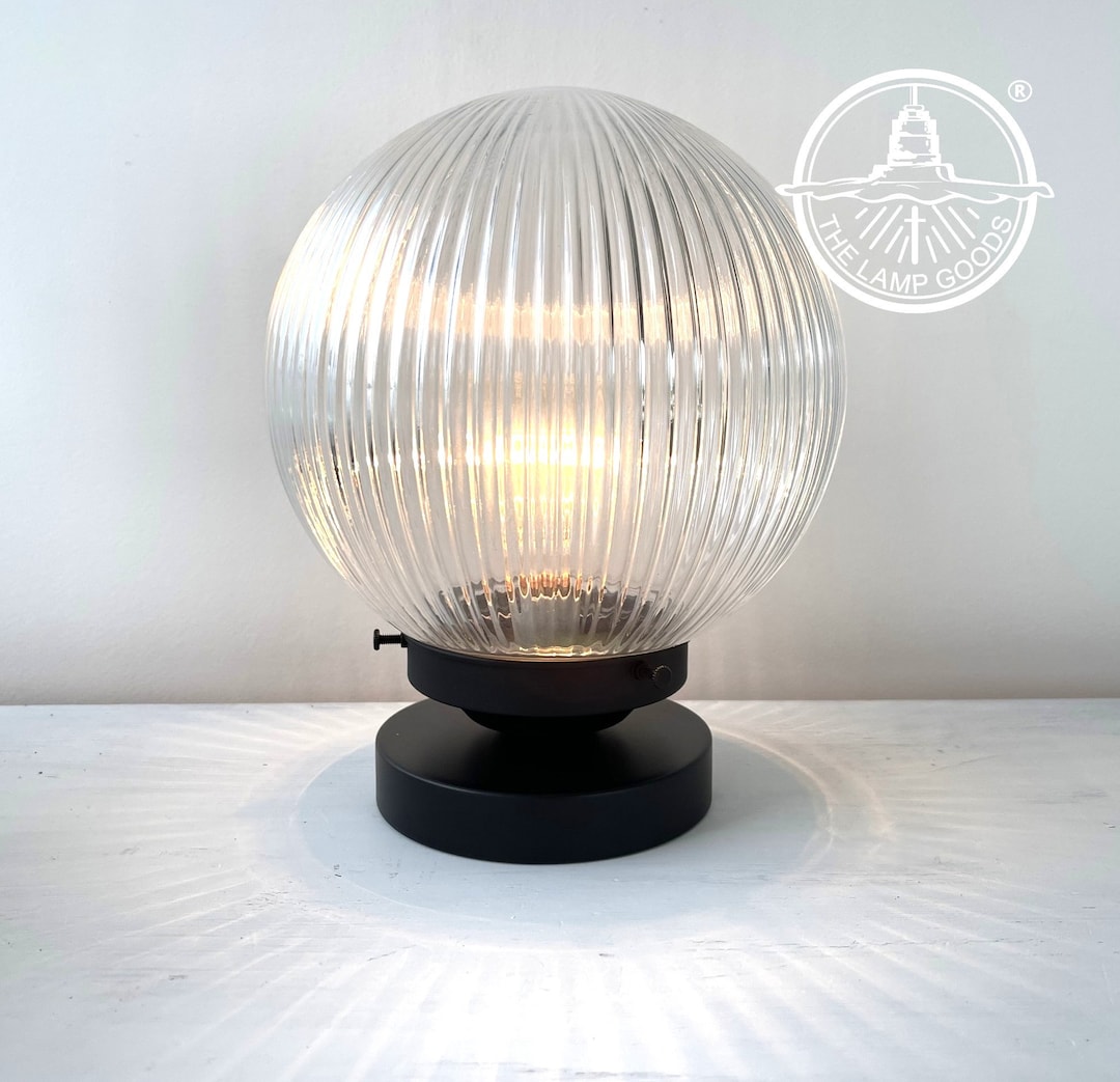 Vintage Glass Globe Lampnull