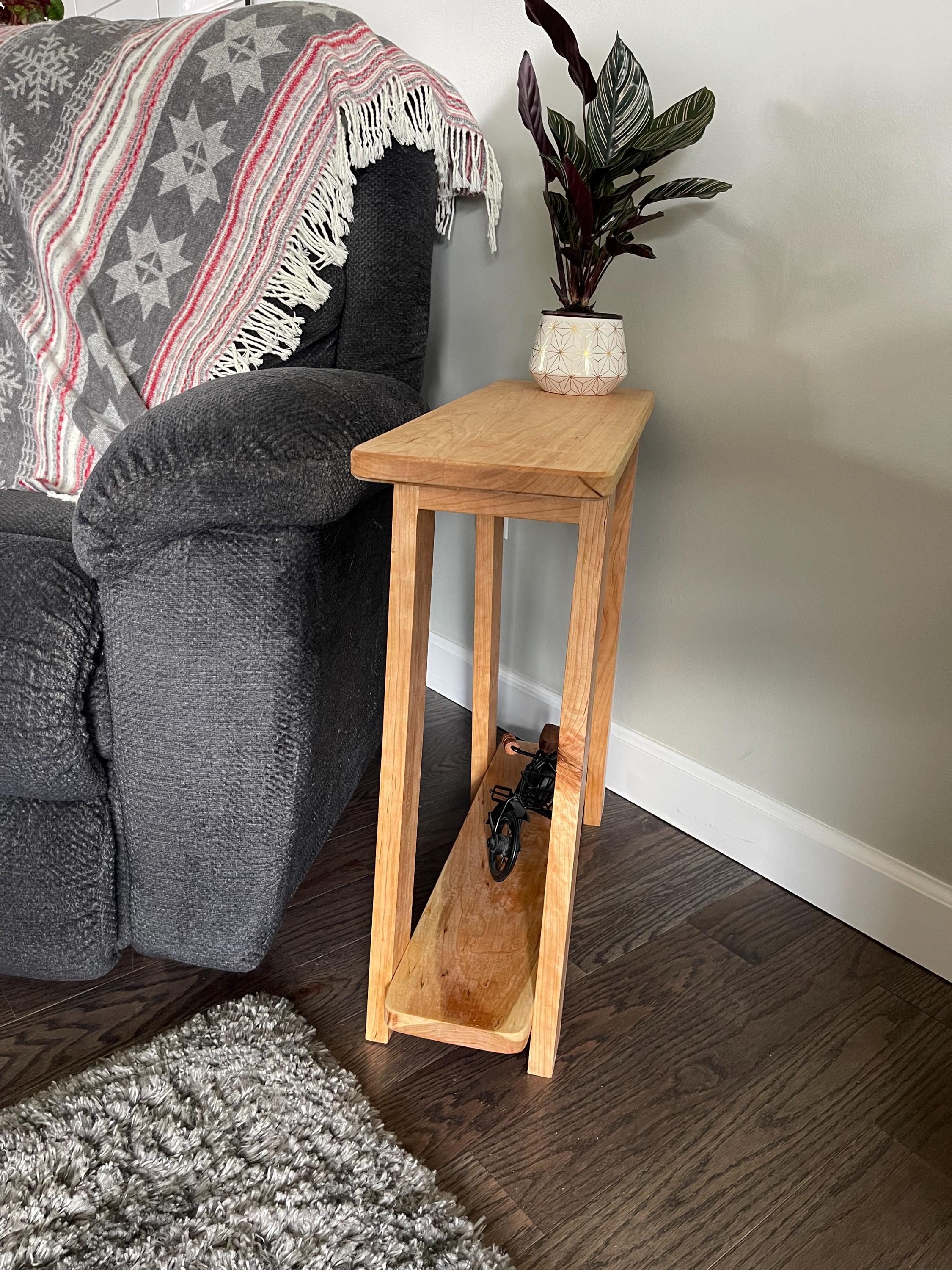 The E Table - Etsy