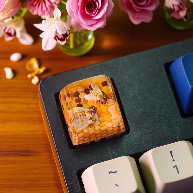 Kawaii Honey Bee Artisan Keycap: SA Profile, Cherry MX - Etsy
