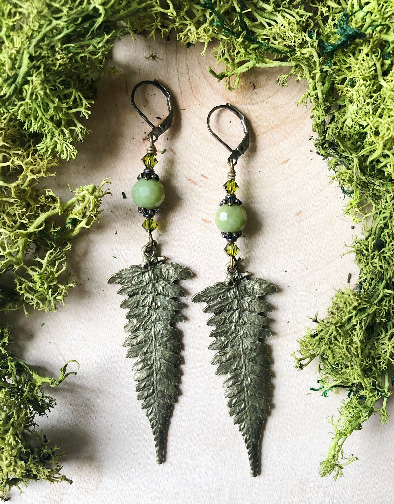 Fern Earrings Green Faerie Forest by Minoubazaar - Etsy