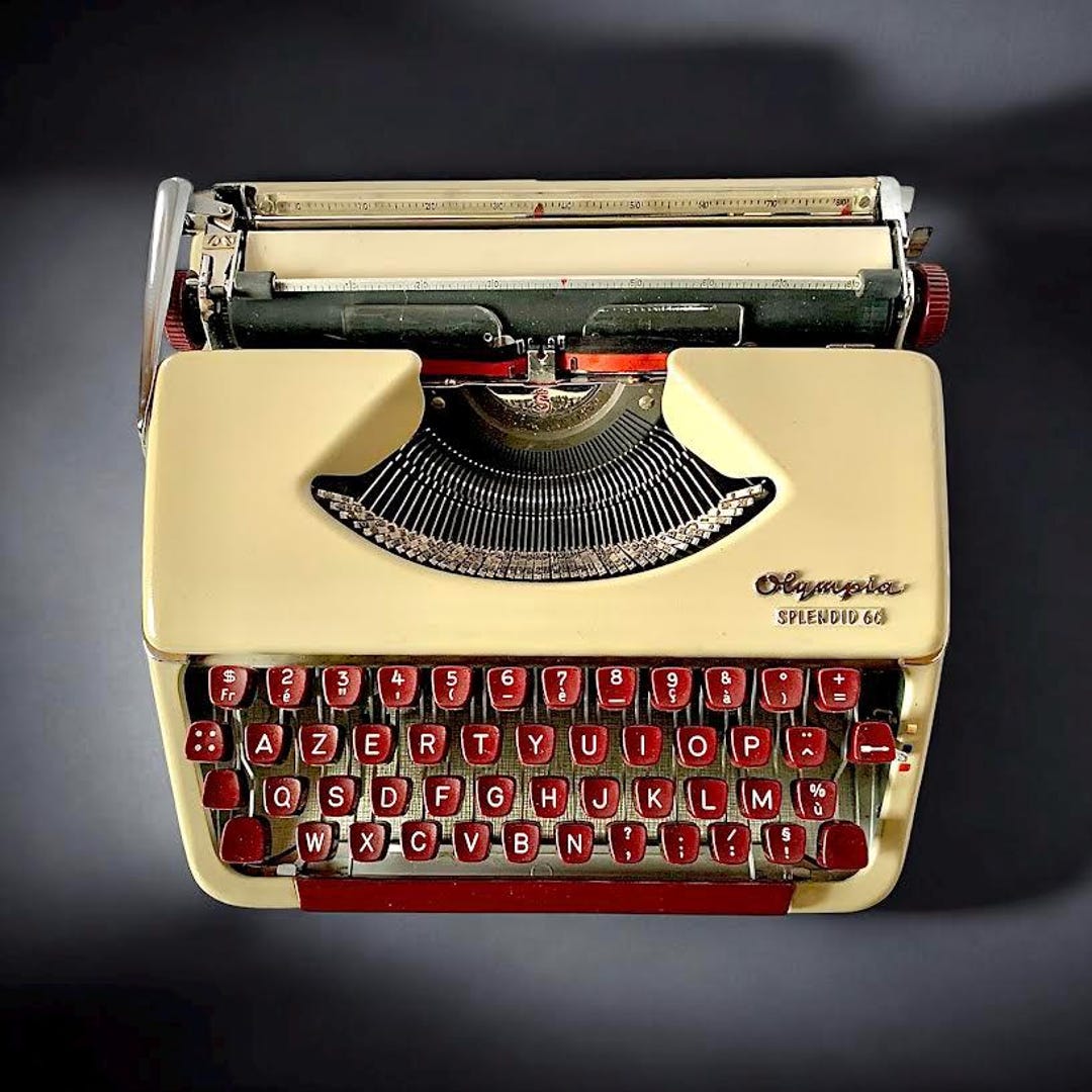 Vintage Olympia Werke Splendid 66 Typewriter in Carrying Case Azerty ...