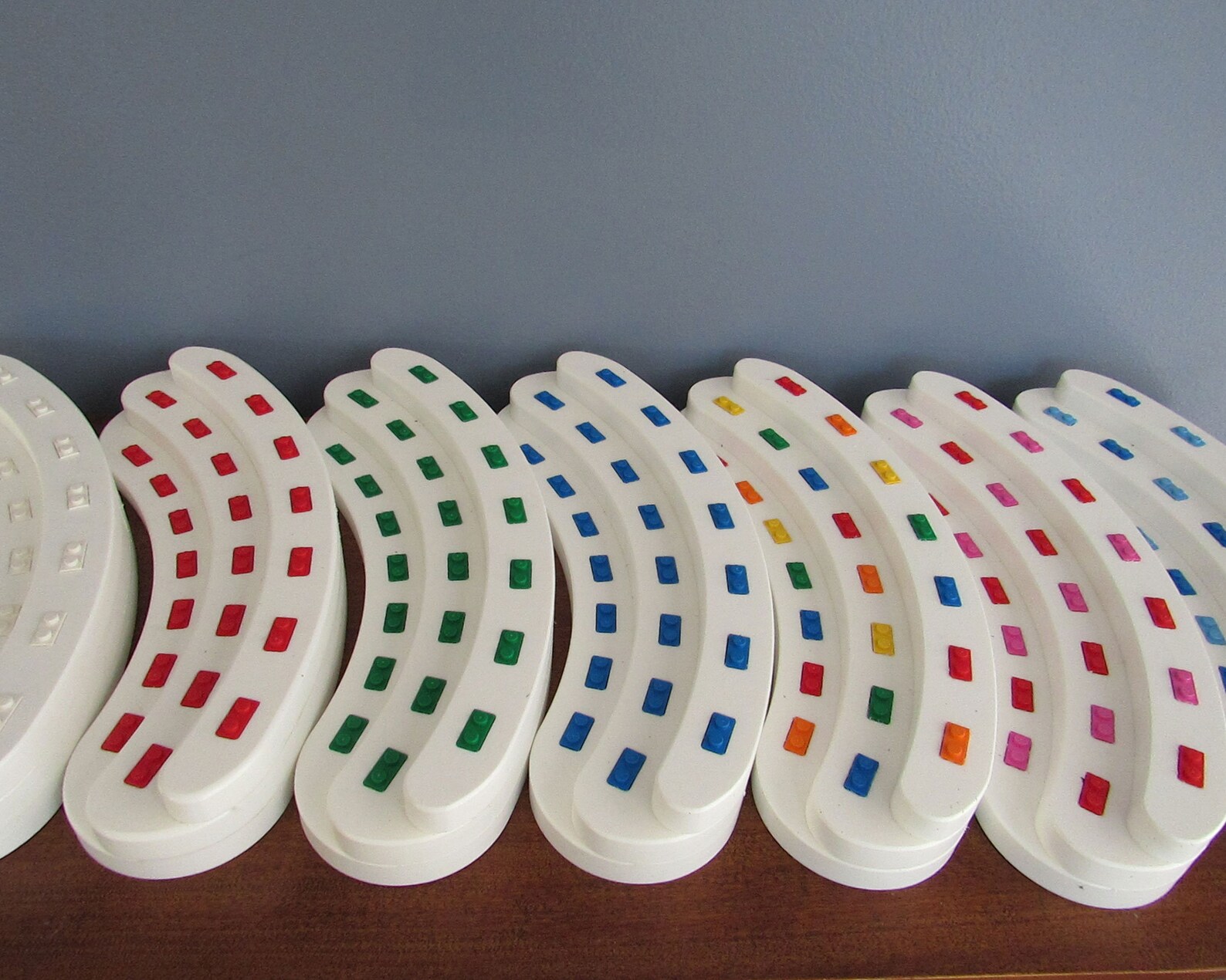 Large Crescent Shaped Minifigure Display Stand, White Poly Lumber ...