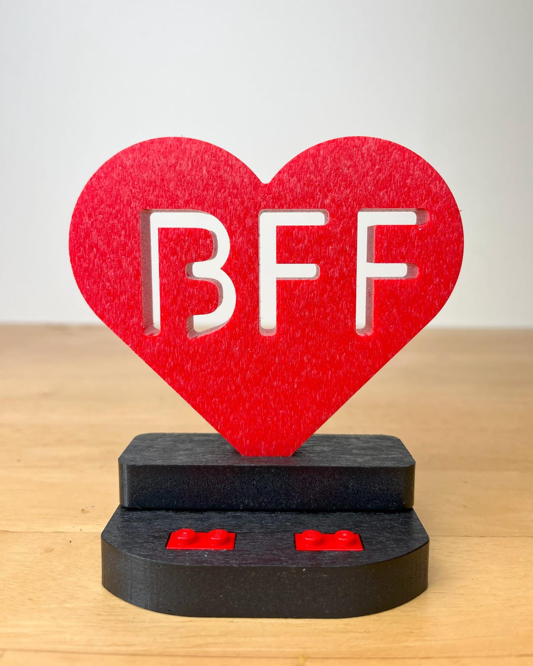 Besties Heart Stand - Etsy