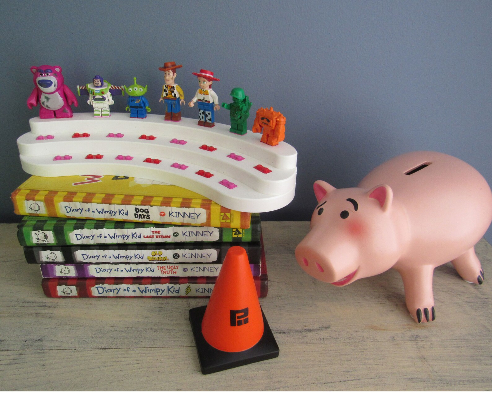 Large Crescent Shaped Minifigure Display Stand, White Poly Lumber ...