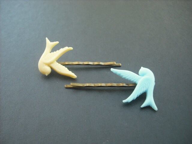 Flying Sparrow Bobby Pin Set | Etsy
