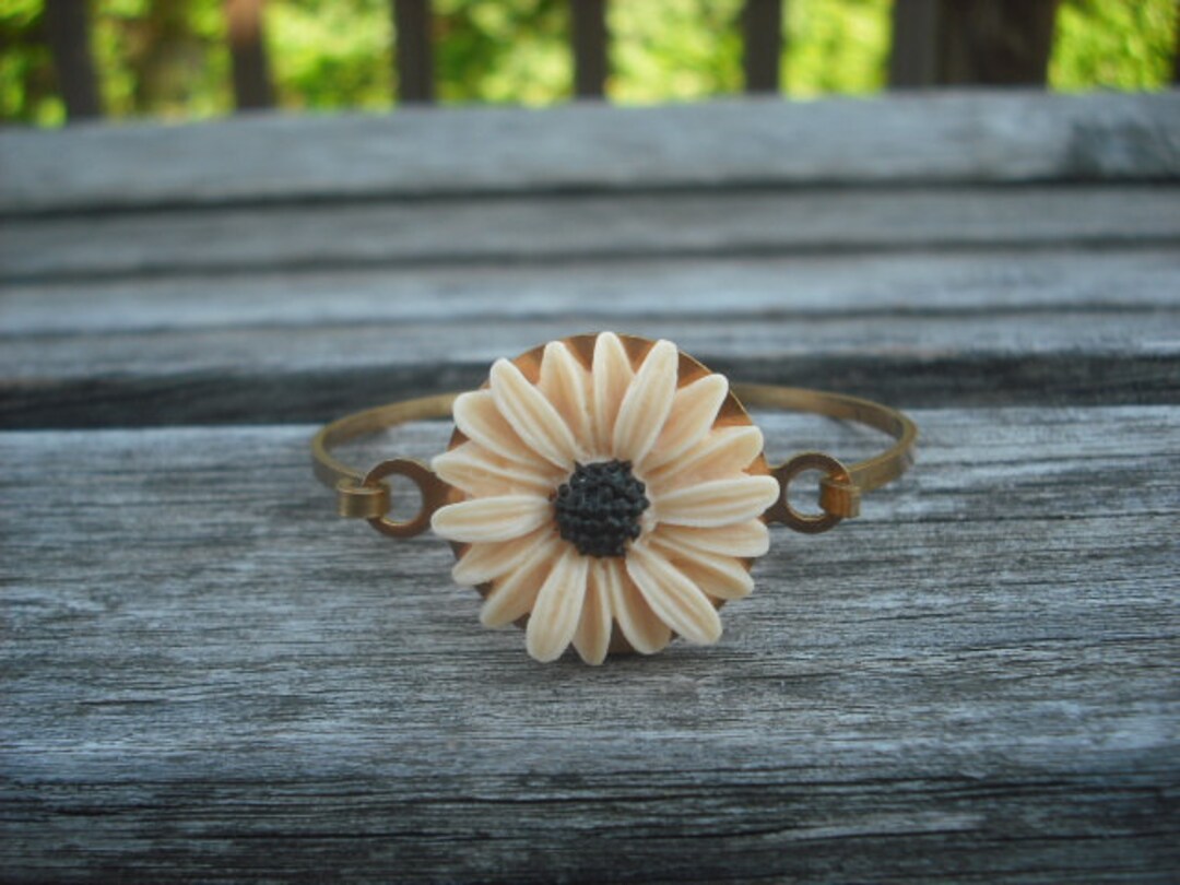 Ivory Daisy Flower Hinge Cuff Bangle Bracelet - Etsy