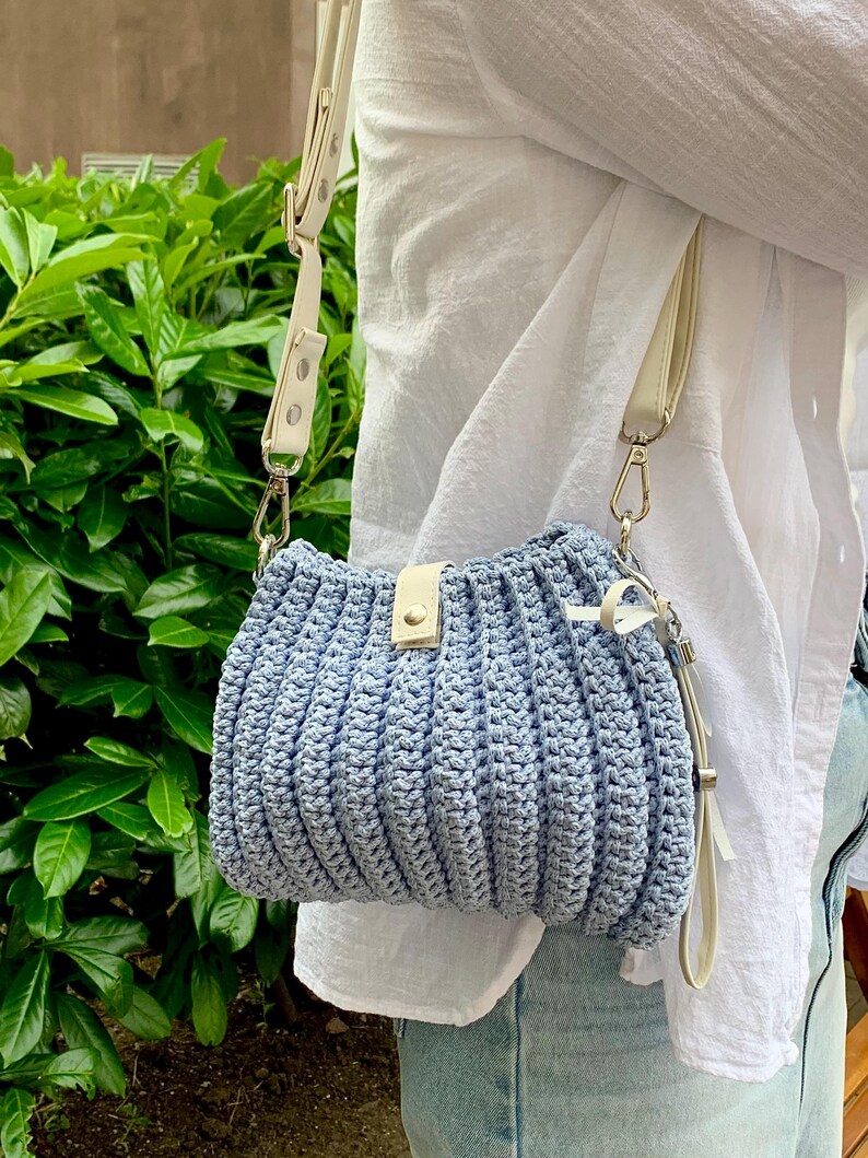 Häkelanleitung für Muschel-Tasche mit Schritt-für-Schritt Videos – PDF ...