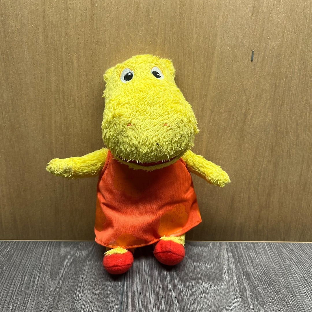 Backyardigans Tasha 8" Yellow Hippo Plush Back Yard Friend 2006 Fisher ...