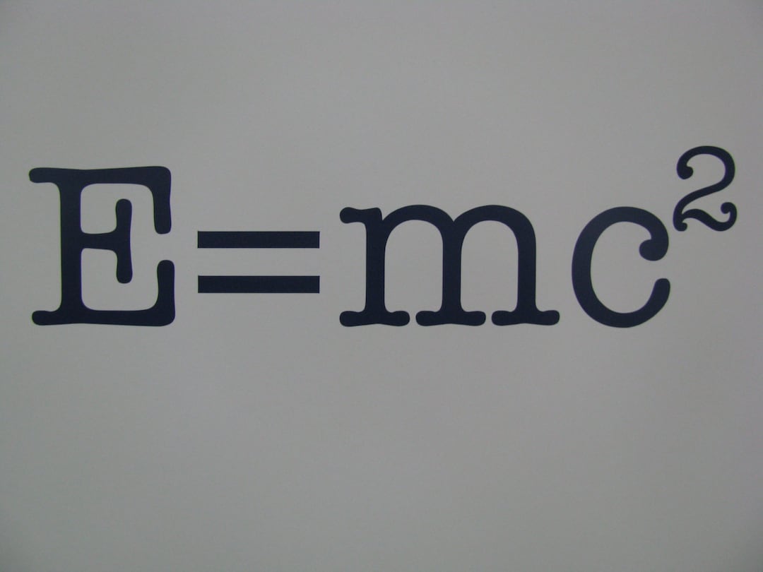 Albert Einstein Wall Decal E Mc2 Vinyl Wall Lettering Science Nerd ...