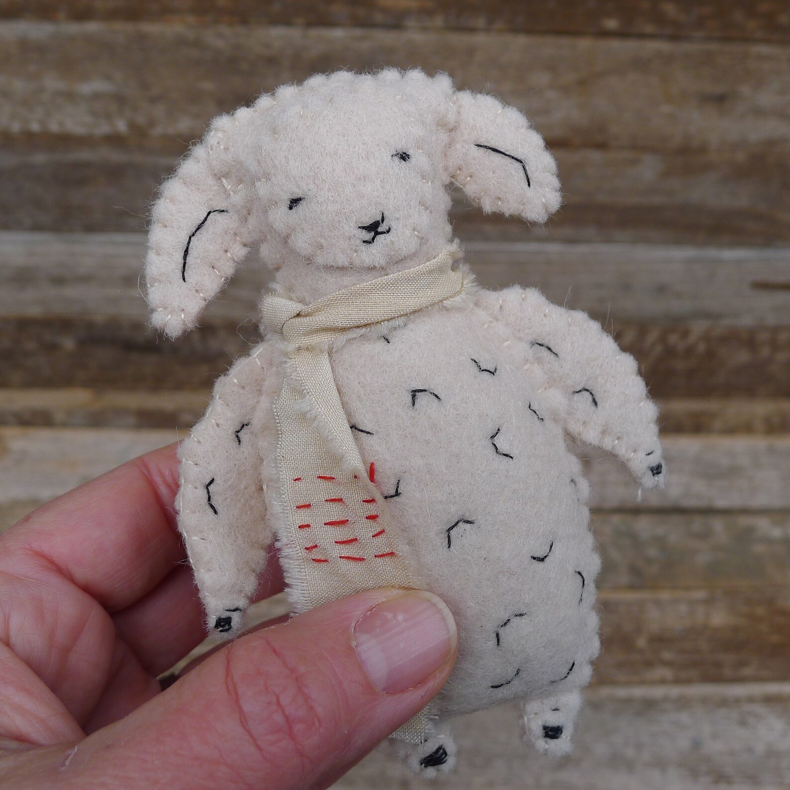 DIY Kit: Little Sheep Pocket Pal by Kata Golda - Etsy