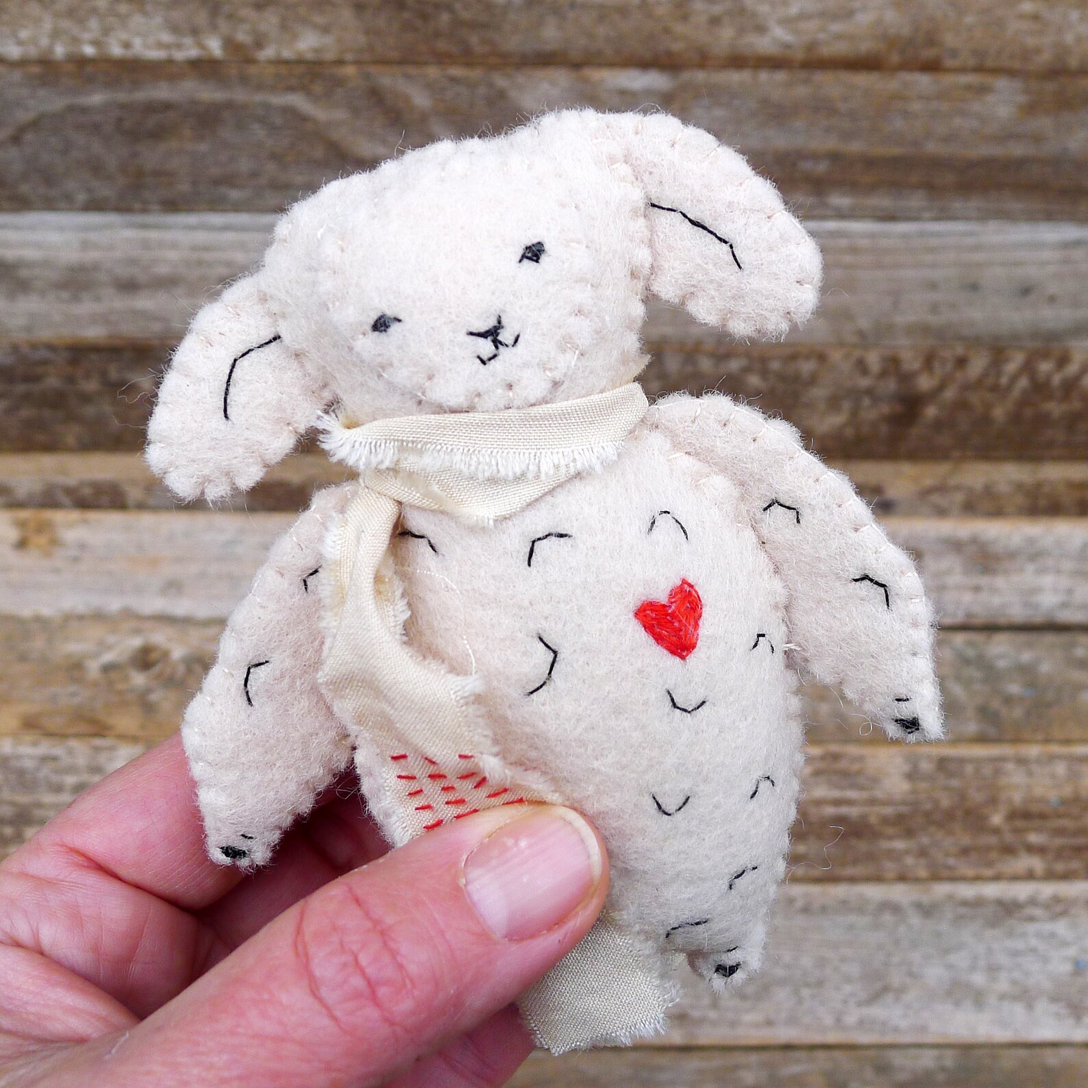 DIY Kit: Little Sheep Pocket Pal by Kata Golda - Etsy