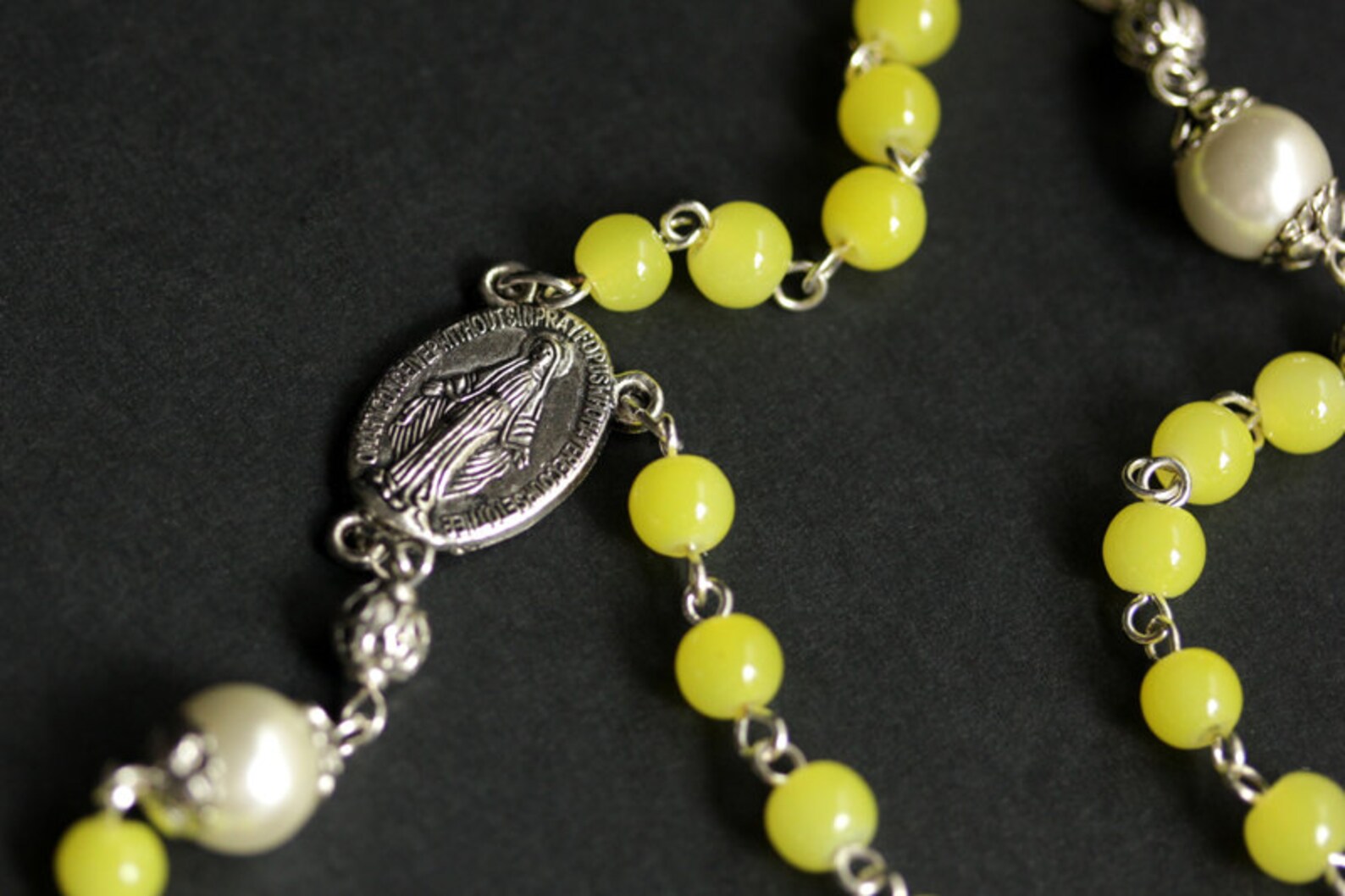 Holy Rosary. Bright Yellow Rosary. Glass Pearl Rosary. Silver - Etsy