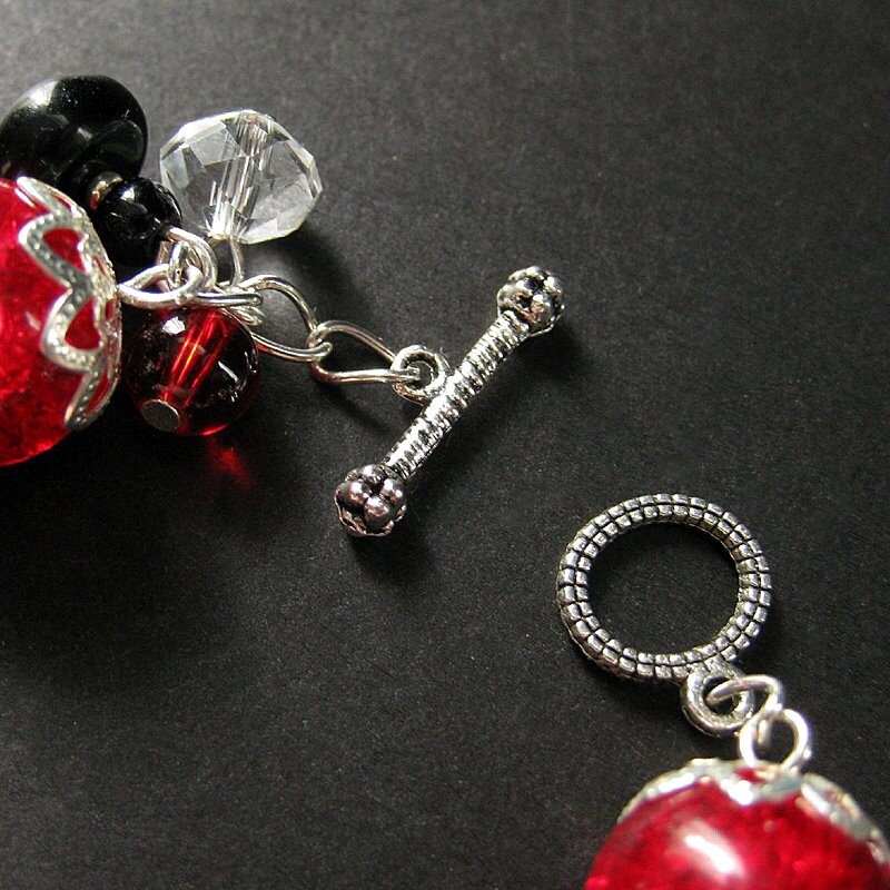 Red Charm Bracelet. Beaded Bracelet in Lipstick Red Black and - Etsy