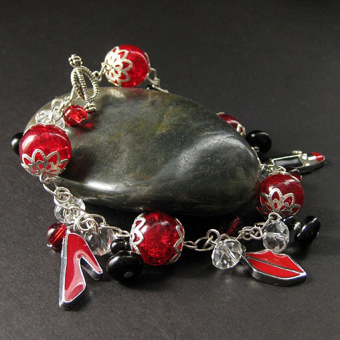Red Charm Bracelet. Beaded Bracelet in Lipstick Red Black and - Etsy