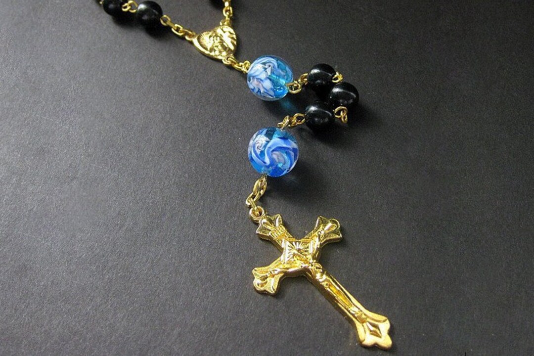 Single Decade Pocket Rosary, Blue Glass Marbles, Gold. Handmade Jewelry ...