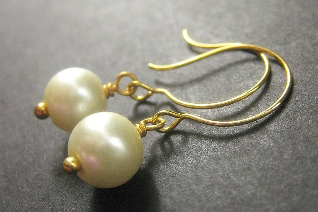Handmade Pearl Earrings in Color of Your Choice. Bridesmaid Earrings ...