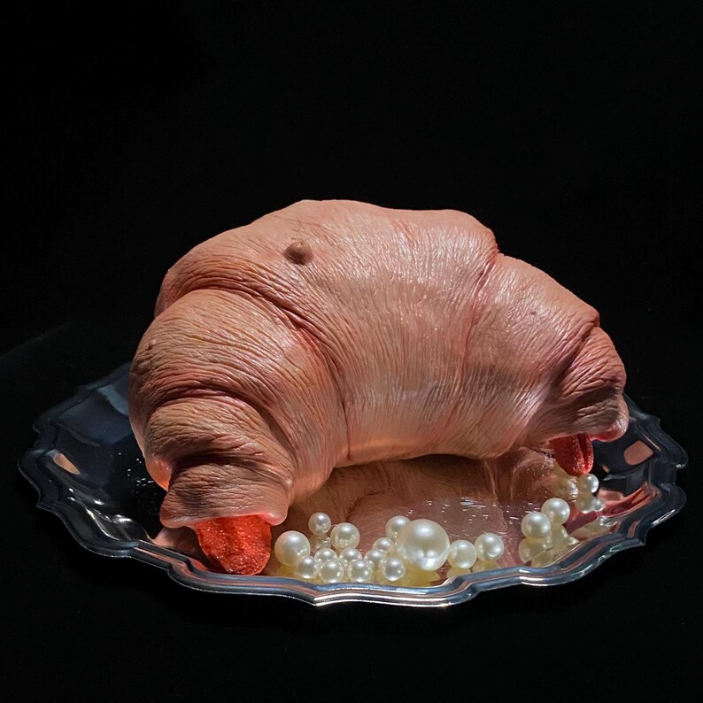 Alien Croissant Figurine, Anime Sculpture, Desk Sculpture, Desktop ...