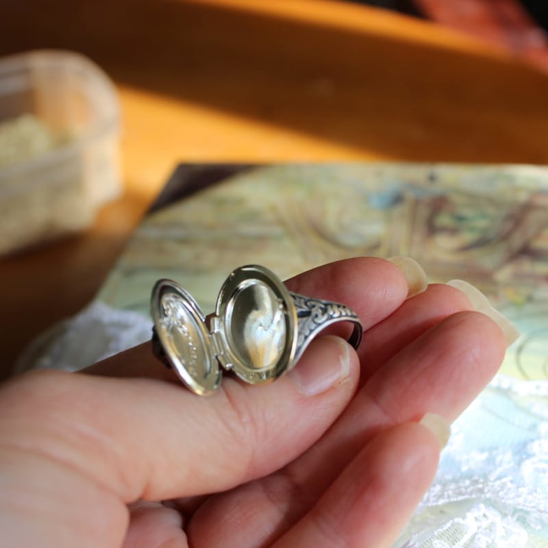 Locket Ring - Etsy
