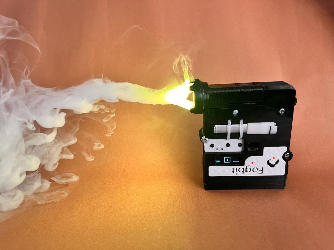 Fogbit Fog Machine V1.1 – Programmable RGB Light, Cosplay Prop - Etsy