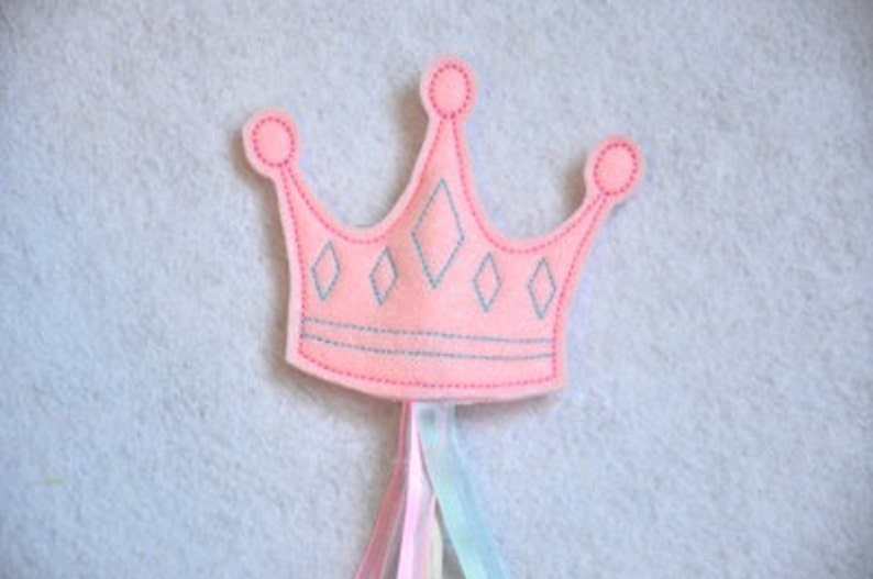 ITH Princess Crown Wand Topper in the Hoop - Etsy