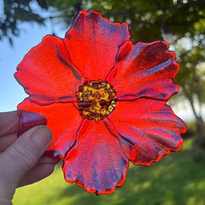 Handmade Fused Glass Hanging Vibrant Flower: A Delicate and Eye-catching Accent Piece Inspired ...