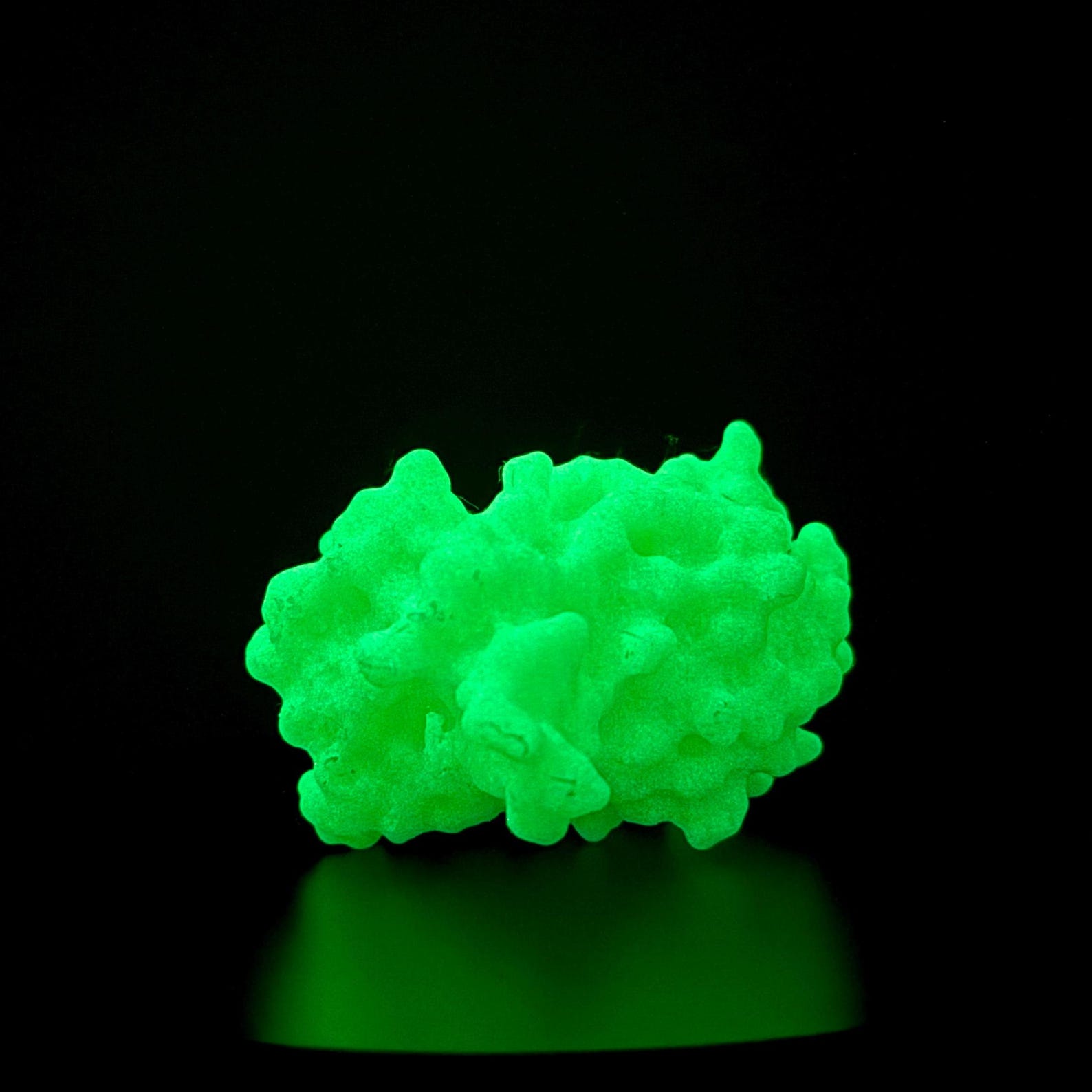 GLOWING Green Fluorescent Protein (GFP) | Custom 3D Printed Surface ...