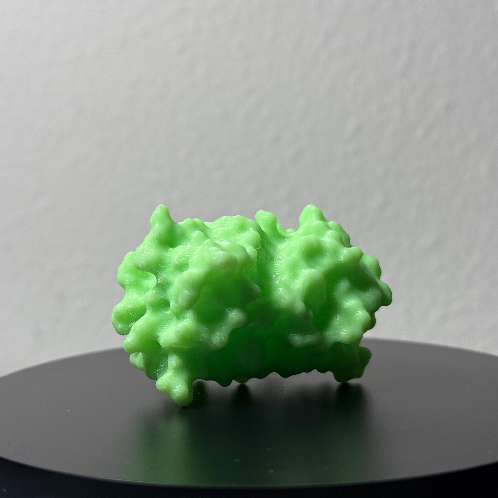 GLOWING Green Fluorescent Protein (GFP) | Custom 3D Printed Surface ...