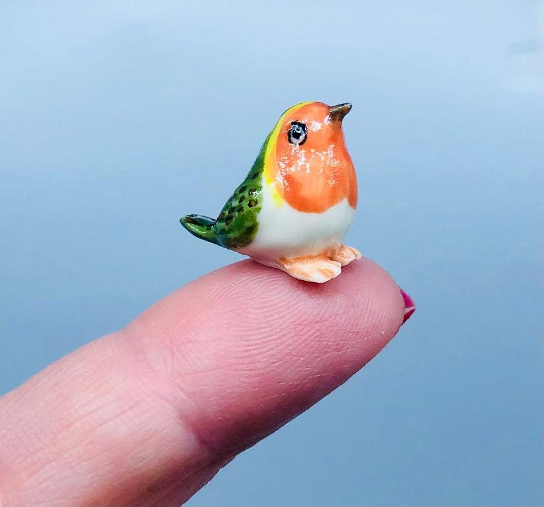Miniature Ceramic Robin Bird Collectable Ornament Gift When A Loved One ...