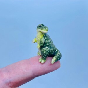 Miniature T-rex Tyrannosaurus Rex Dinosaur Hand Painted Collectable ...