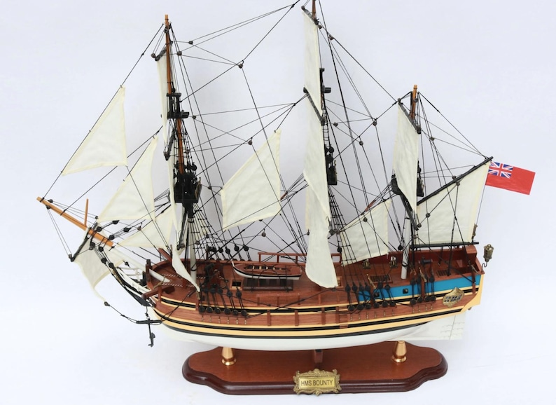 HMS BOUNTY / Ship Model / Handmade / Compass Models - Etsy