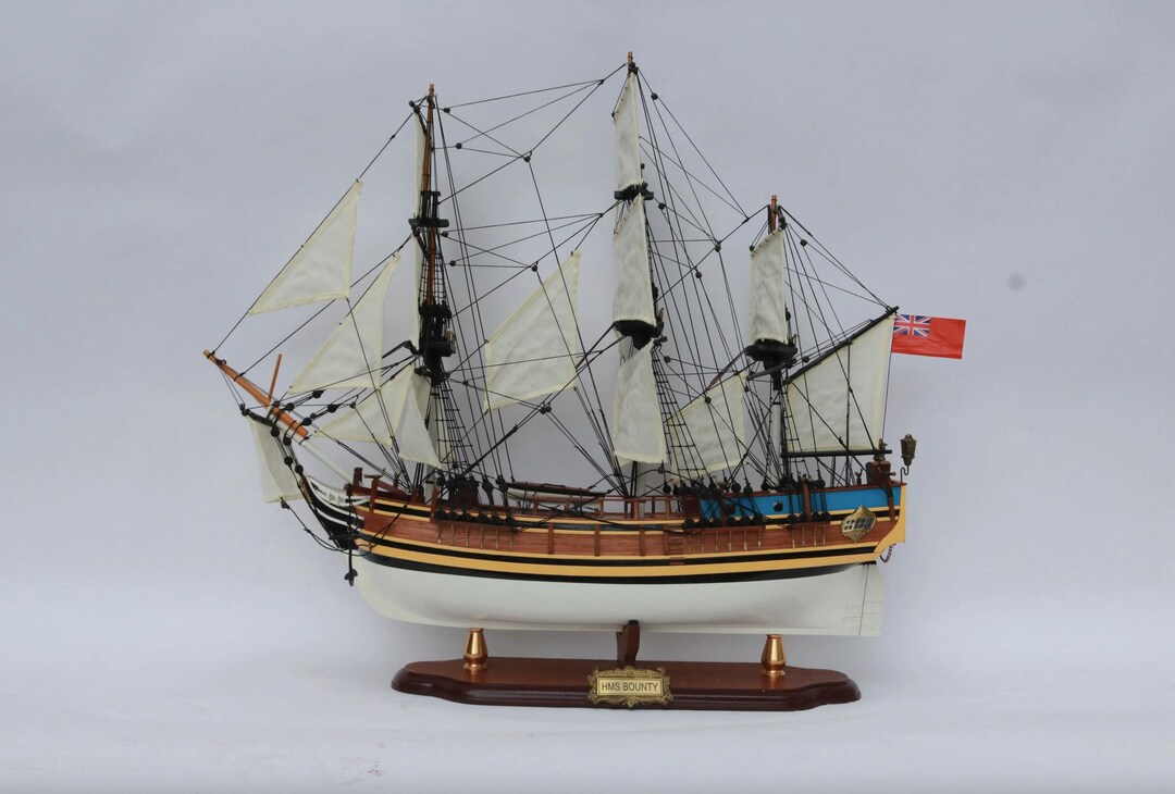 HMS BOUNTY / Ship Model / Handmade / Compass Models - Etsy