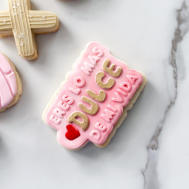 XOXO Concha + Churro Valentines Day Cookie Cutter and Embosser Set ...