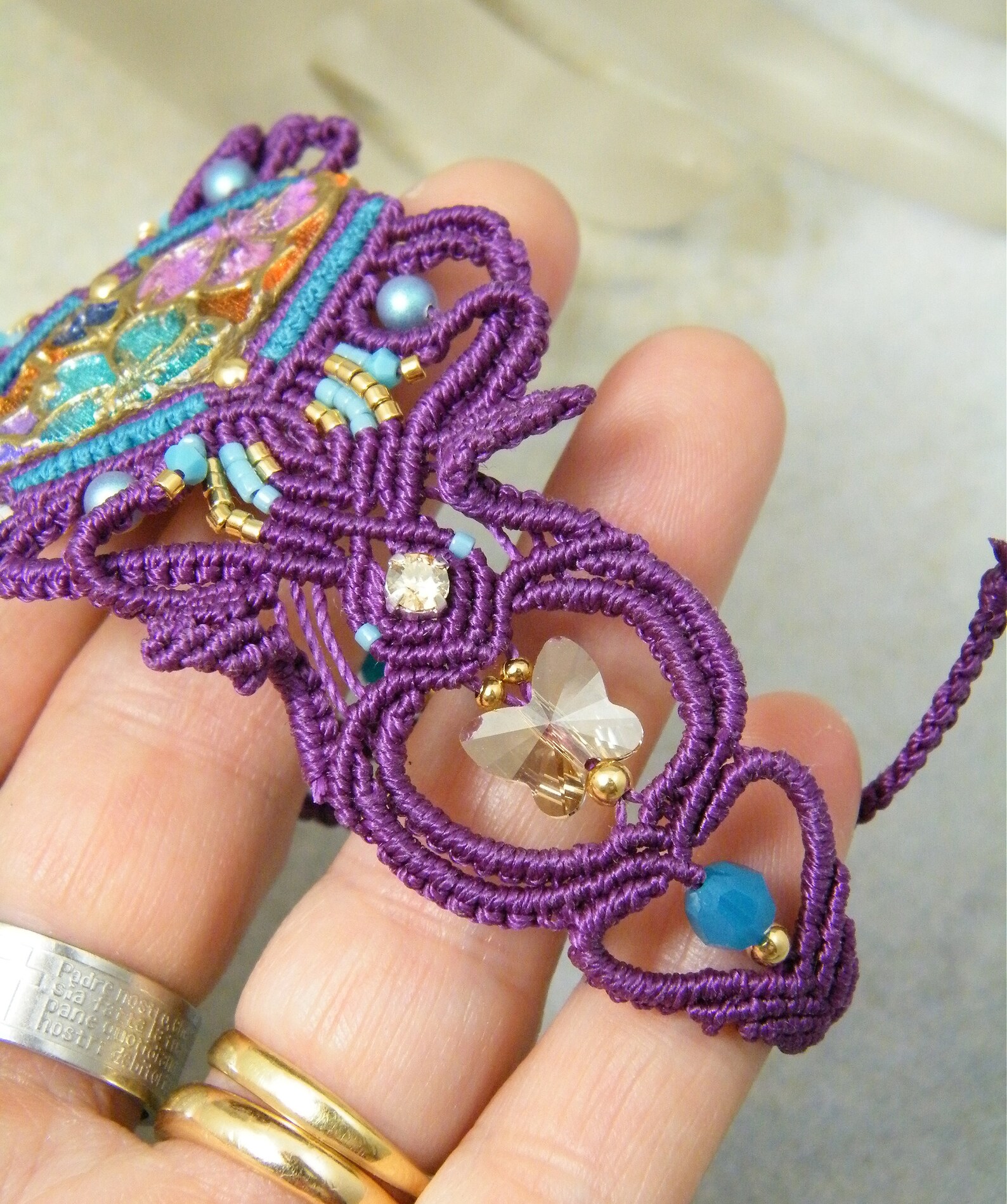 Chilly Bracelet, Macramè With Hand Made Wooden Cabochon - Etsy