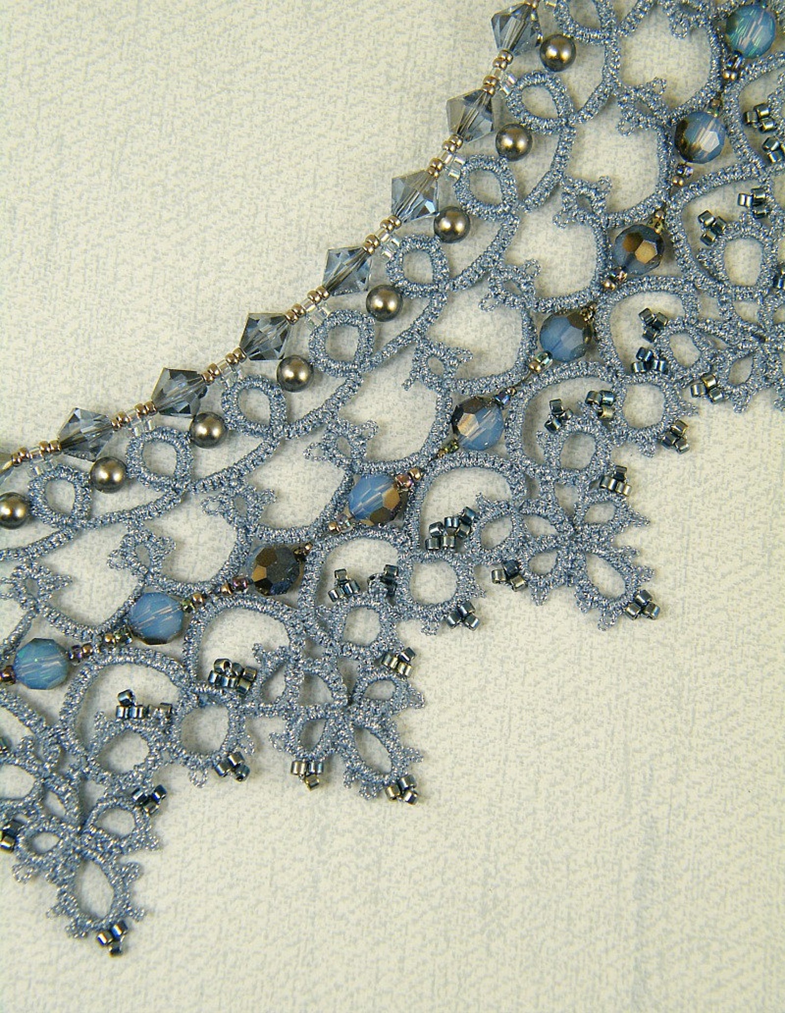 Cinderella Necklace Needle Tatting Kit and Tutorial Step by - Etsy