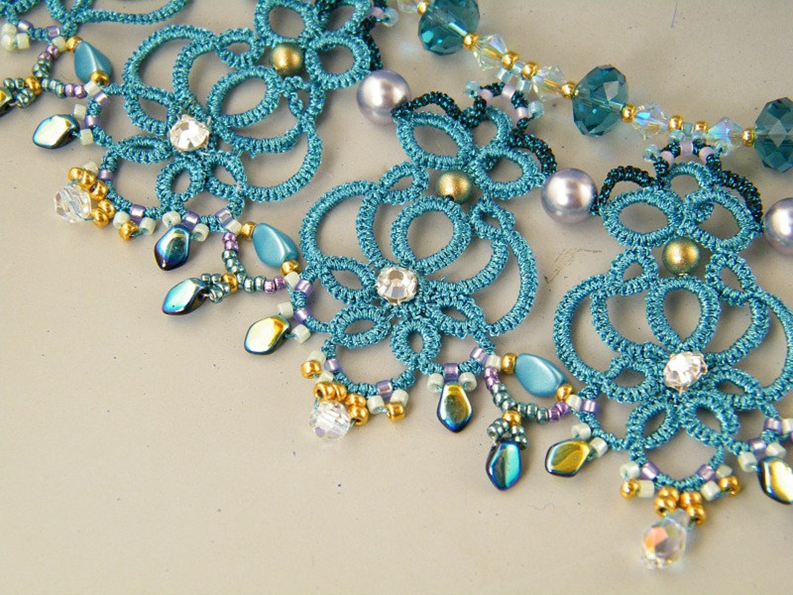 Victoria Necklace Needle Tatting Kit and Tutorial Step by | Etsy