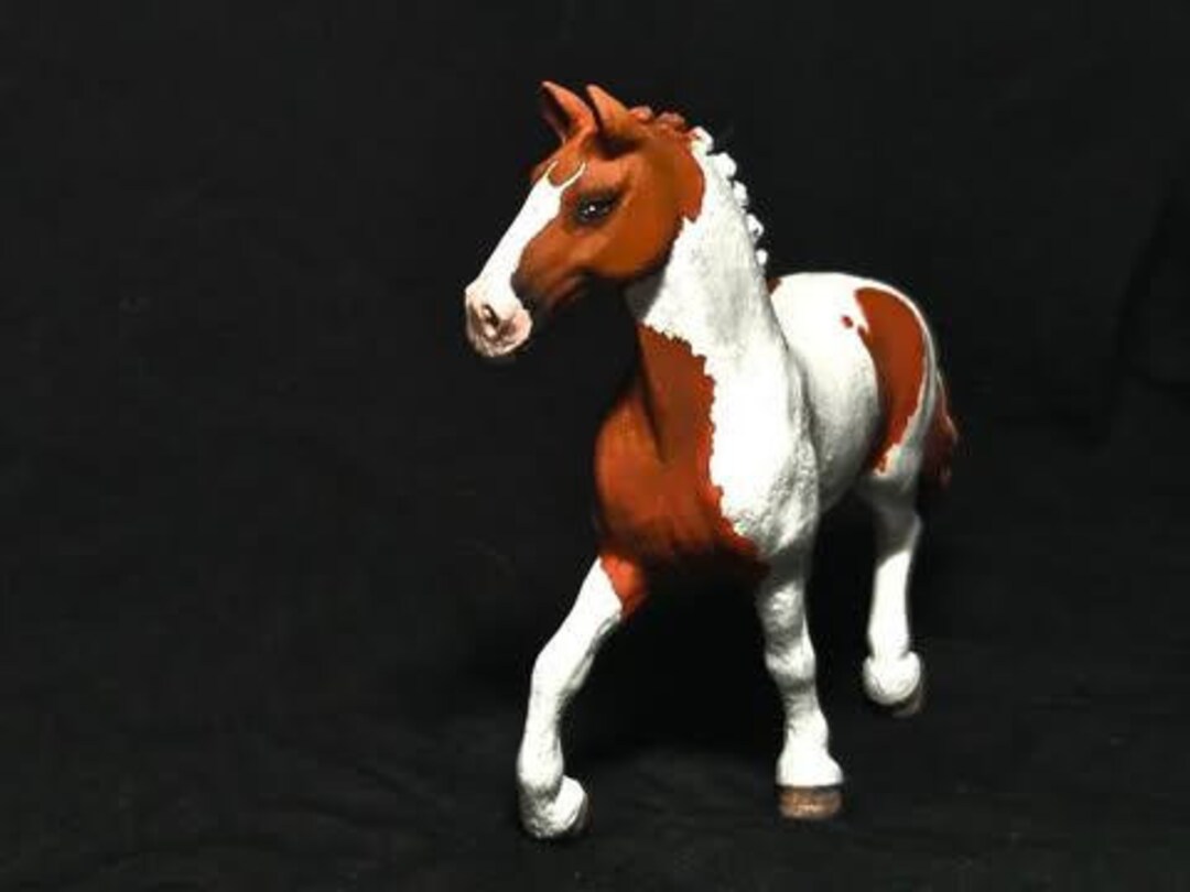 Majestic Chestnut Pinto Stallion: A Star Stable Tribute - Etsy