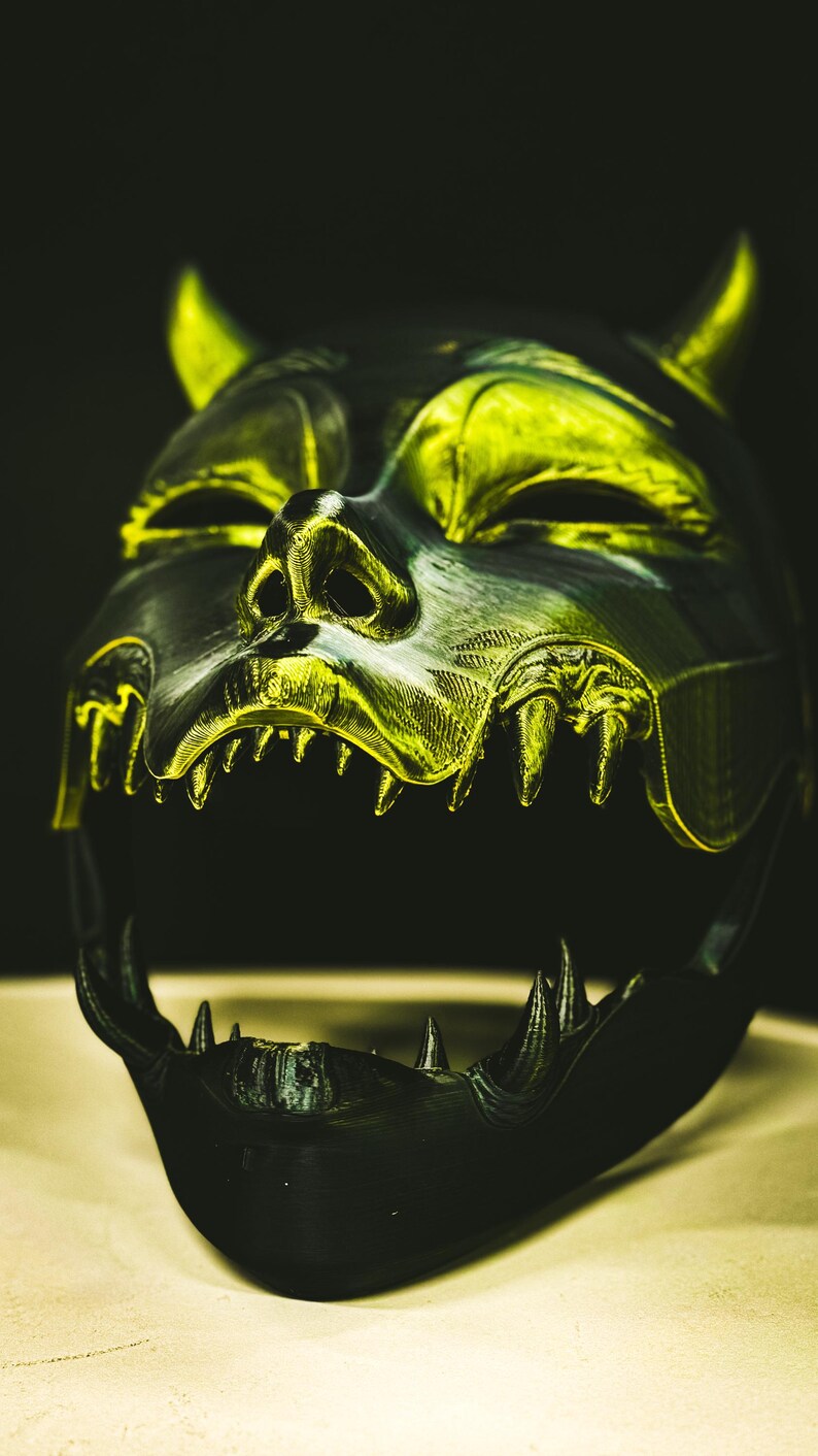 Kuchisake Onna Mask: 3D Printed Horror Cosplay, Custom Colors - Etsy