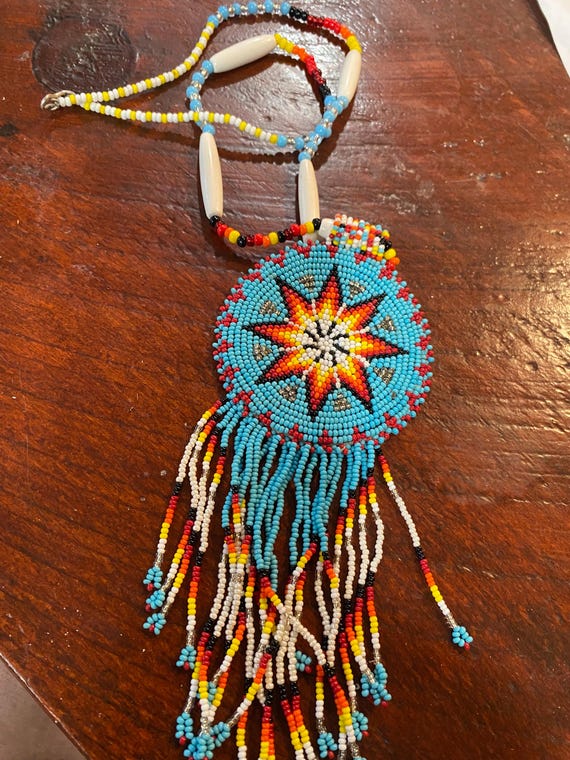 rare vintage Lakota Native American hand beaded penda… - Gem