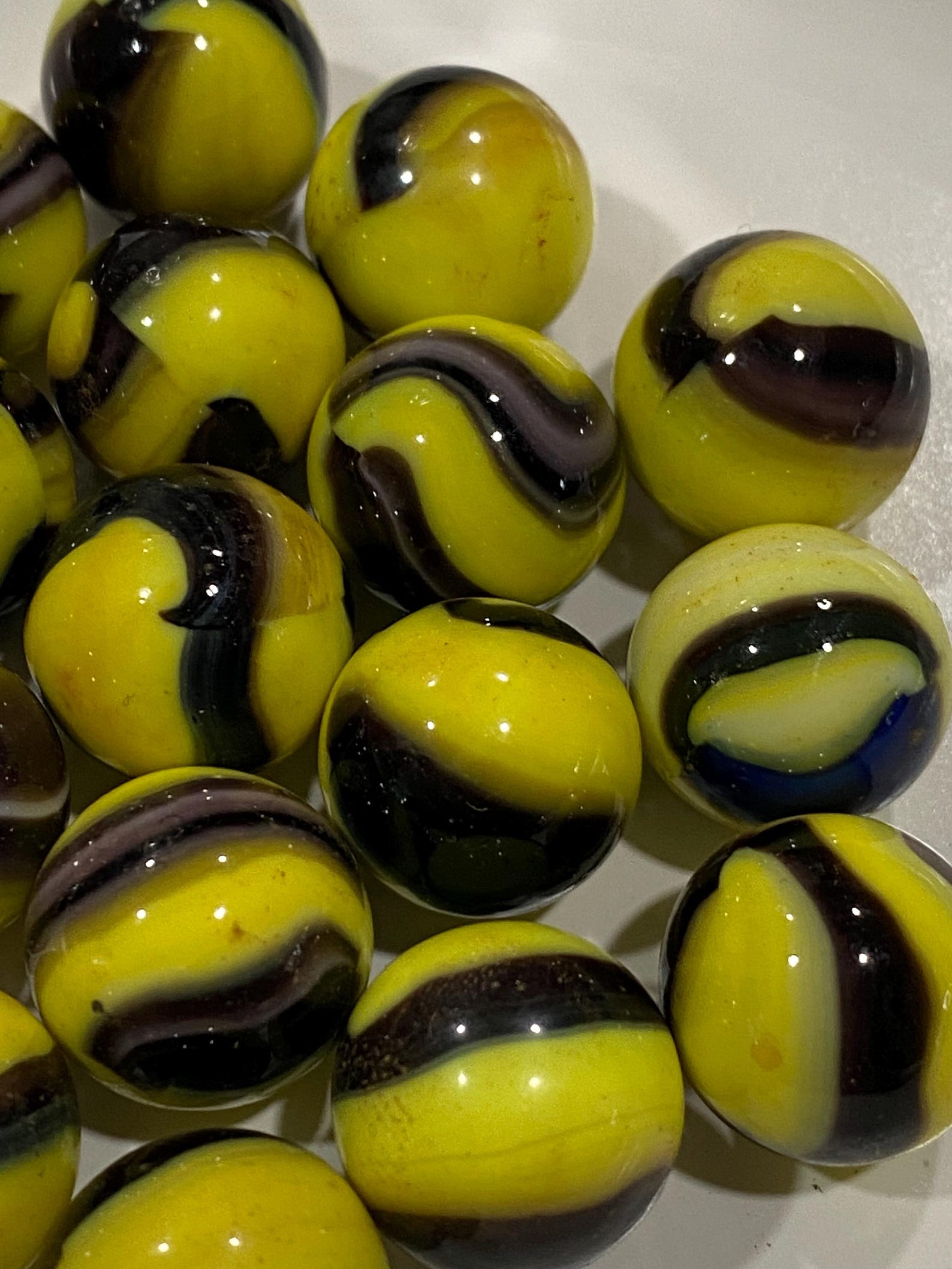 Vintage King Bumblebee Glass Marble Lot of 19 - Etsy