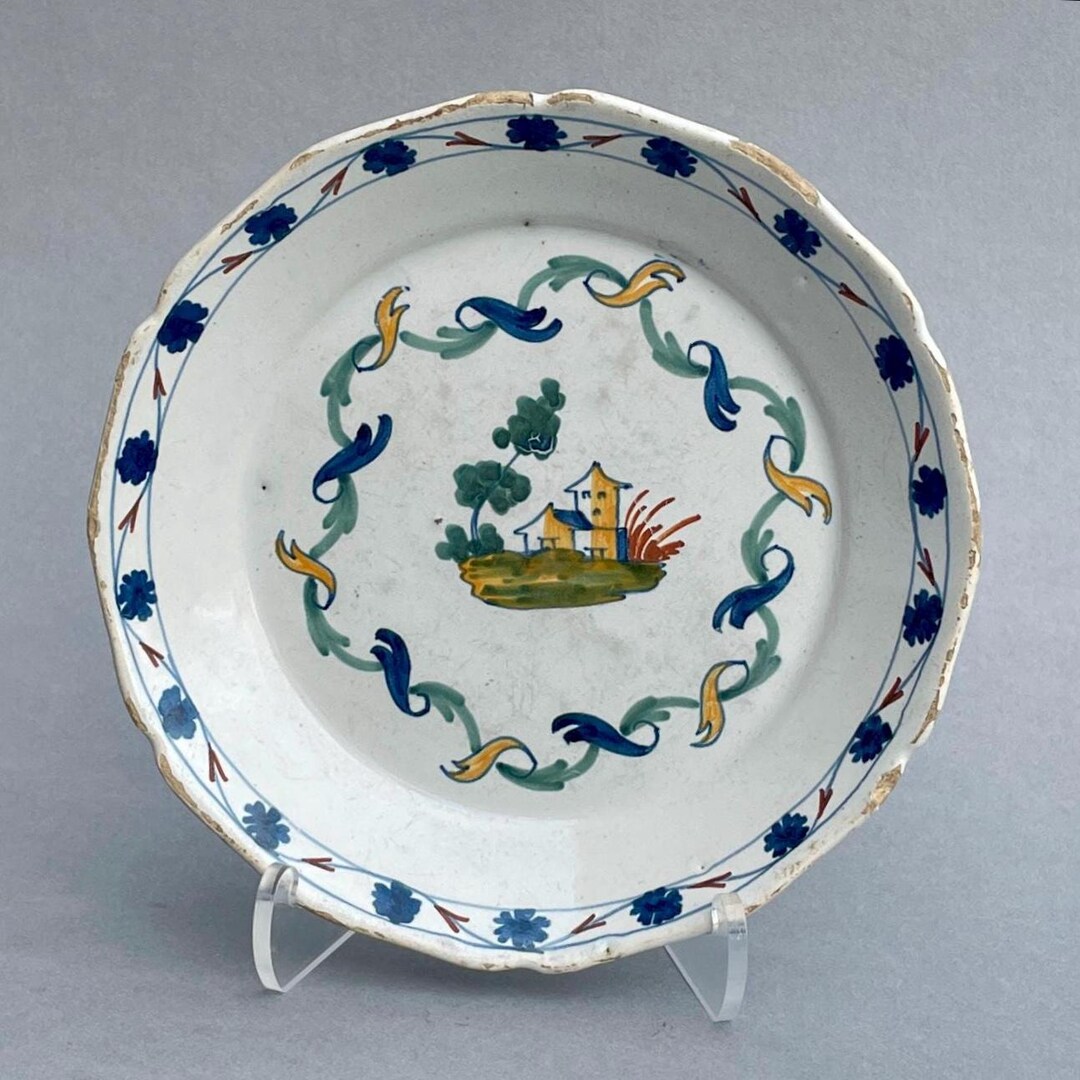 Plato de pared antiguo de loza francesa, cerámica pintada a mano del ...